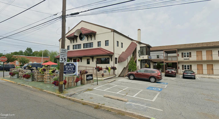 Square Roots Collective brings new restaurant and cocktail bar to ...