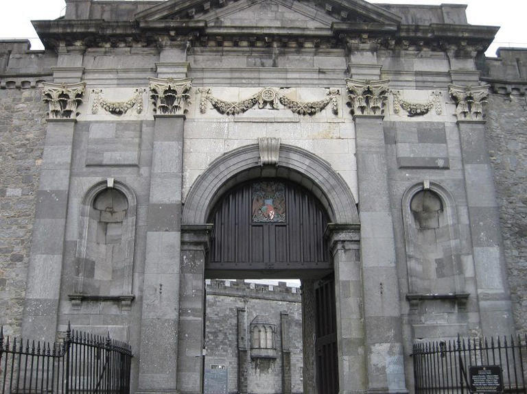 Visiting Kilkenny Castle in Ireland: Everything you need to know