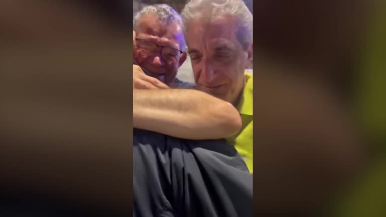 Venezuela opposition members reportedly freed in prisoner release