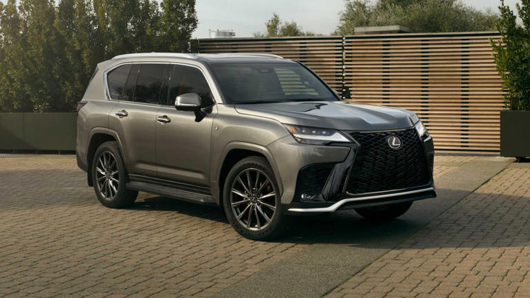 Four Lexus SUVs are winning in 2026, but LX isn't among them