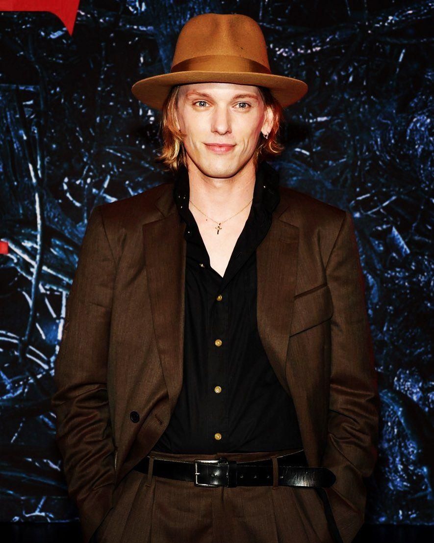 Profil Jamie Campbell Bower, pemeran Vecna di serial 'Stranger Things'