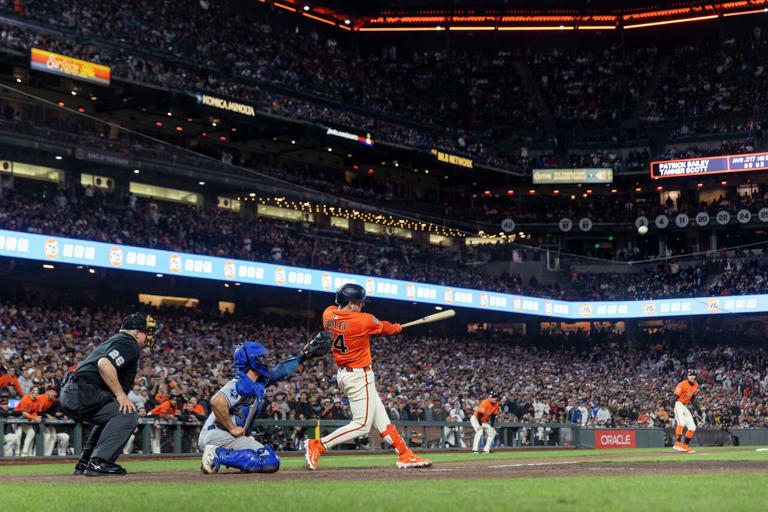 Giants add St. Louis billionaire Richard A Chaifetz to ownership group