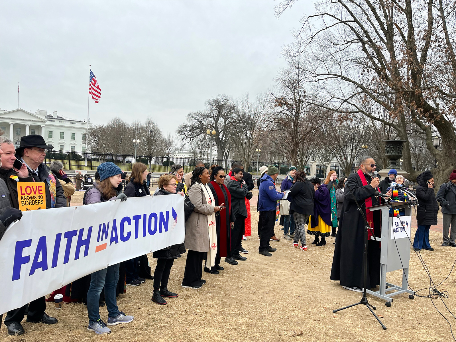 Outside White House, faith leaders mourn Renee Good, call for ...