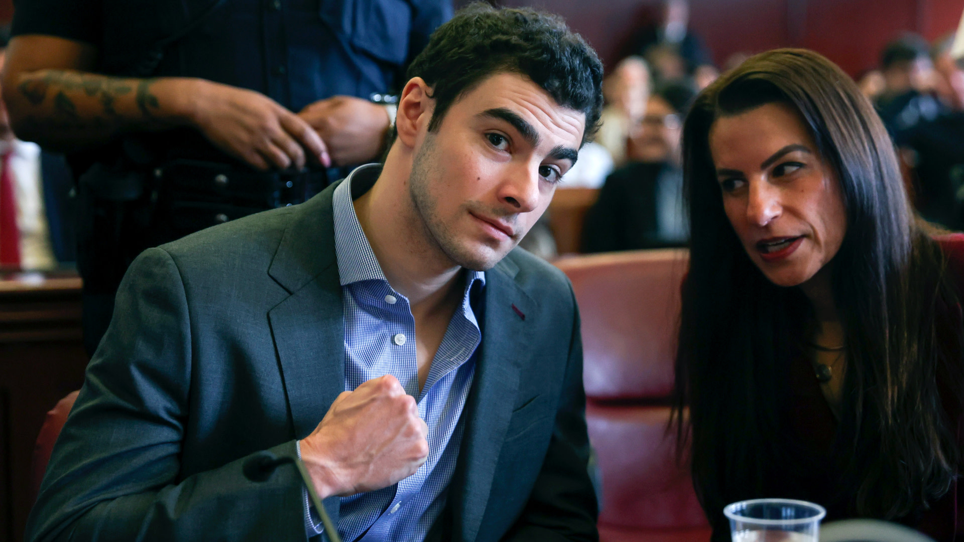 Luigi Mangione returns to court in attempt to get death penalty taken ...