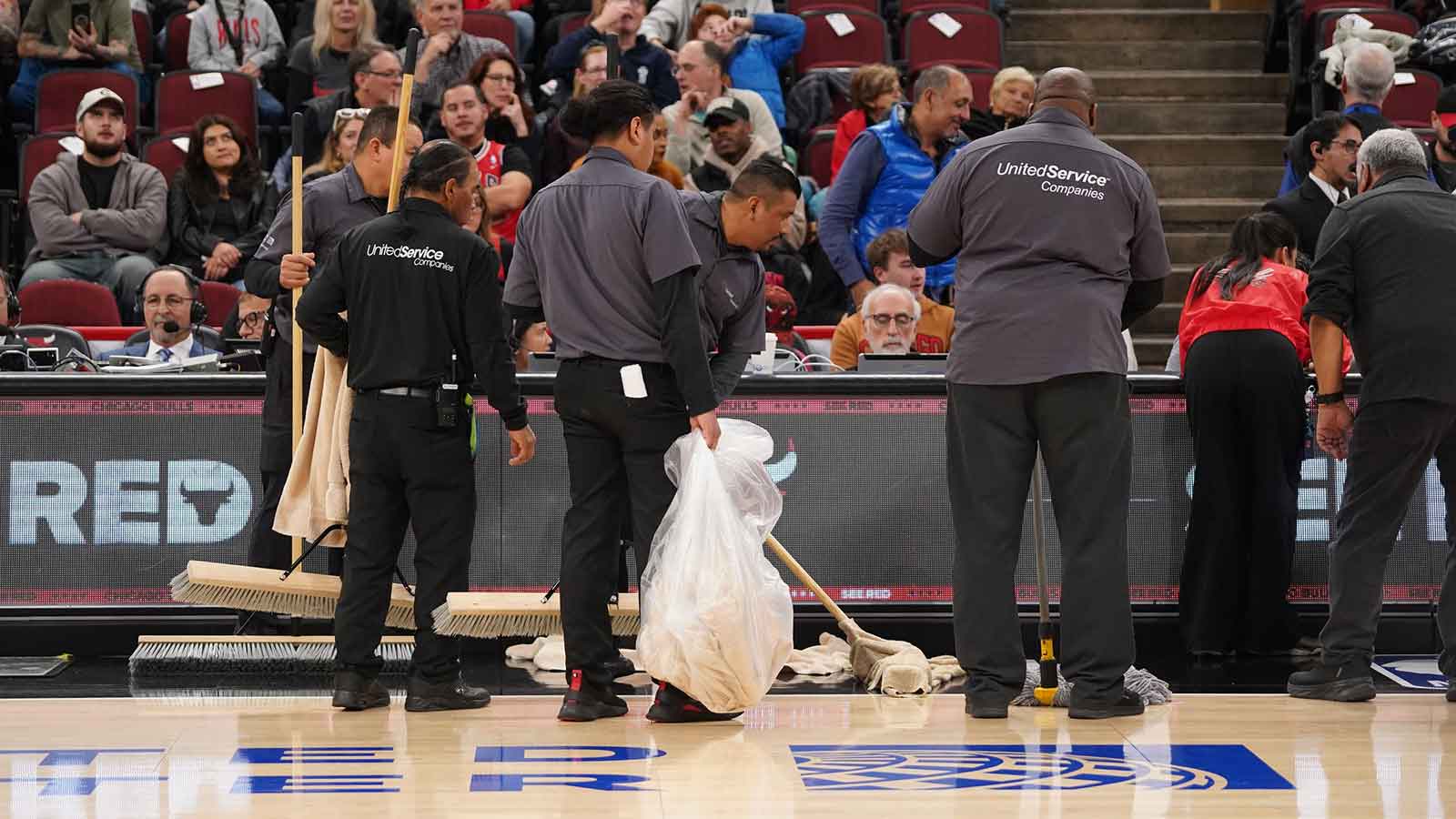 How Heat knew 'immediately' that Bulls court was unplayable, resulting ...