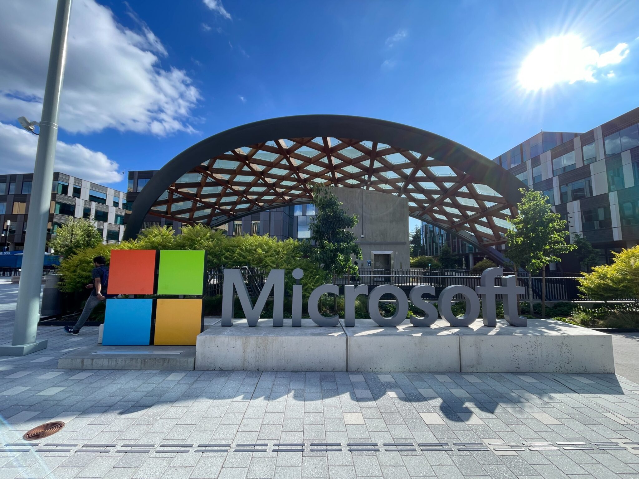 Microsoft’s big lease renewal in Redmond helps buoy Eastside office ...
