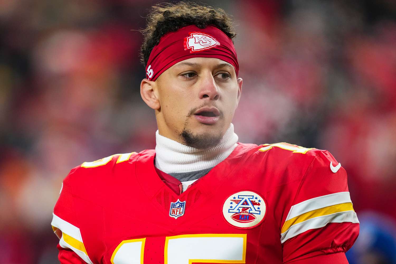 Patrick Mahomes goes from No. 2 on list of top NFL jersey sales to ...