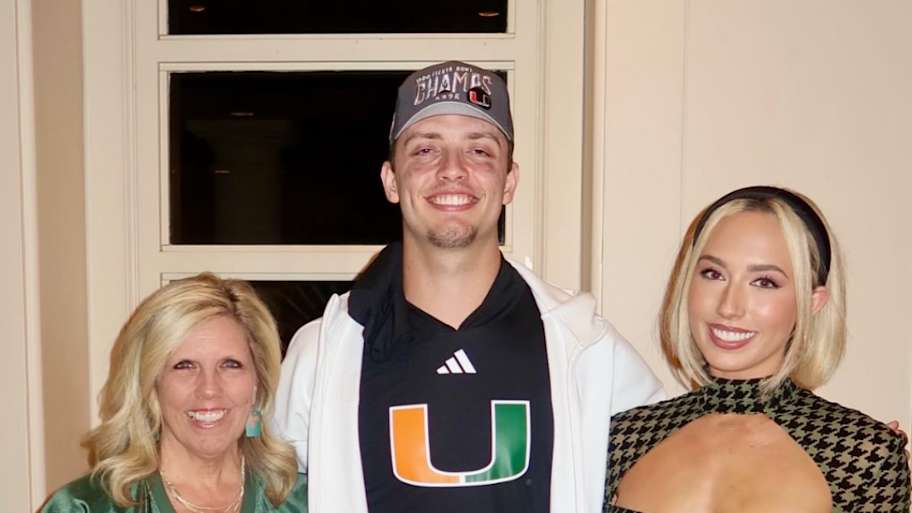 Carson Beck’s mom steals son, daughter Kylie’s spotlight in Miami ...