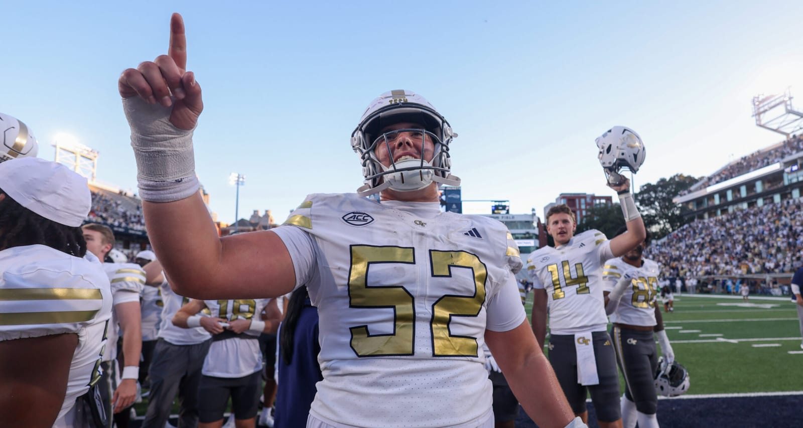Georgia Tech OL transfer Harrison Moore signs with Florida