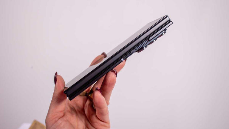 I tried Samsung’s Galaxy Z Trifold – it’s an exciting yet flawed ...