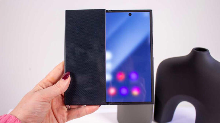 I tried Samsung’s Galaxy Z Trifold – it’s an exciting yet flawed ...