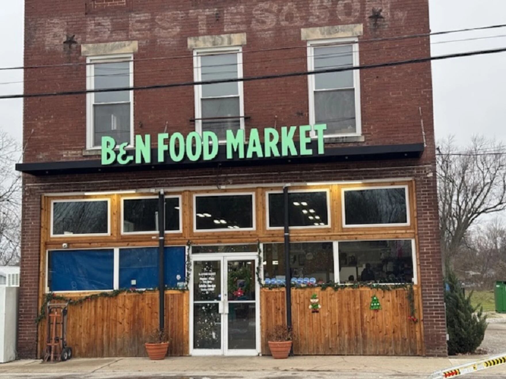 Off the beaten path: Family recipes at the B&N Food Market in Bagdad