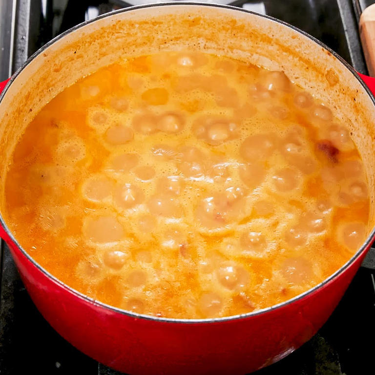 My cheeseburger soup is the best way to enjoy your favorite fast food ...