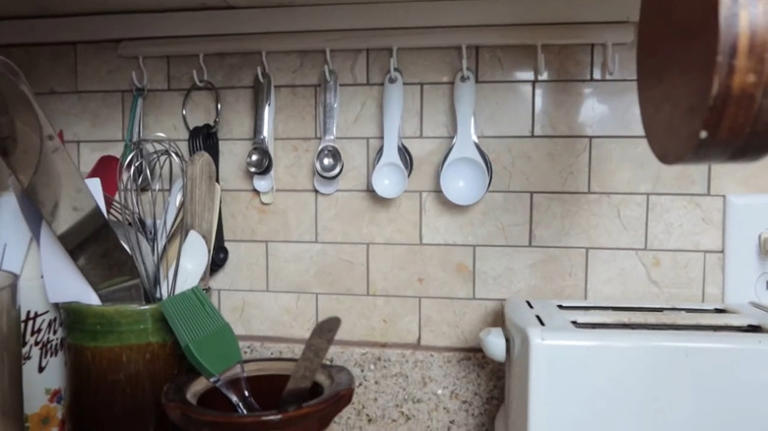 Keep measuring cups perfectly organized with an easy, affordable DIY ...