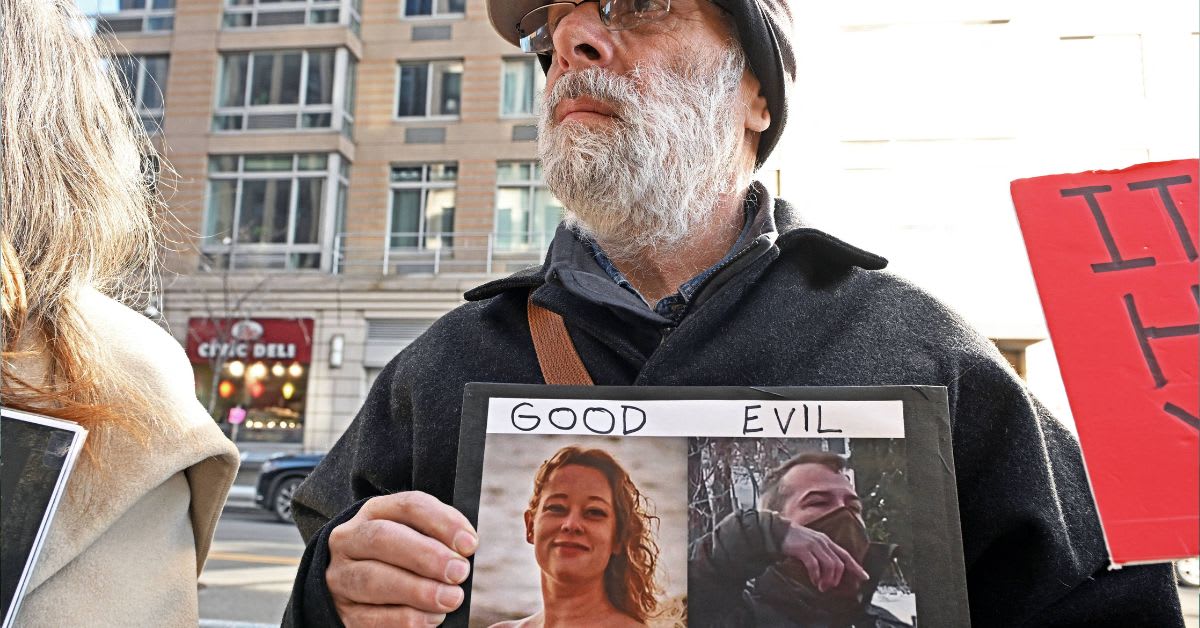 FBI shuts down Minnesota investigation after fatal ICE shooting