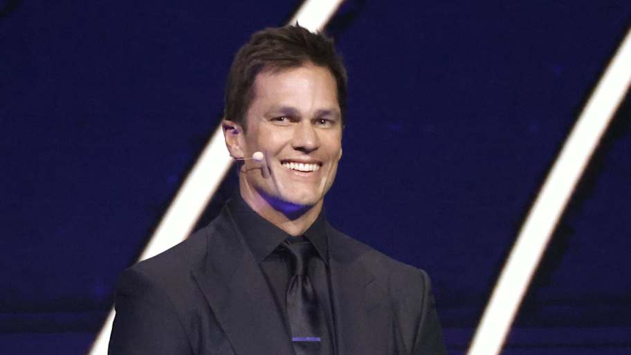 What the Raiders must weigh during Mendoza-Moore debate