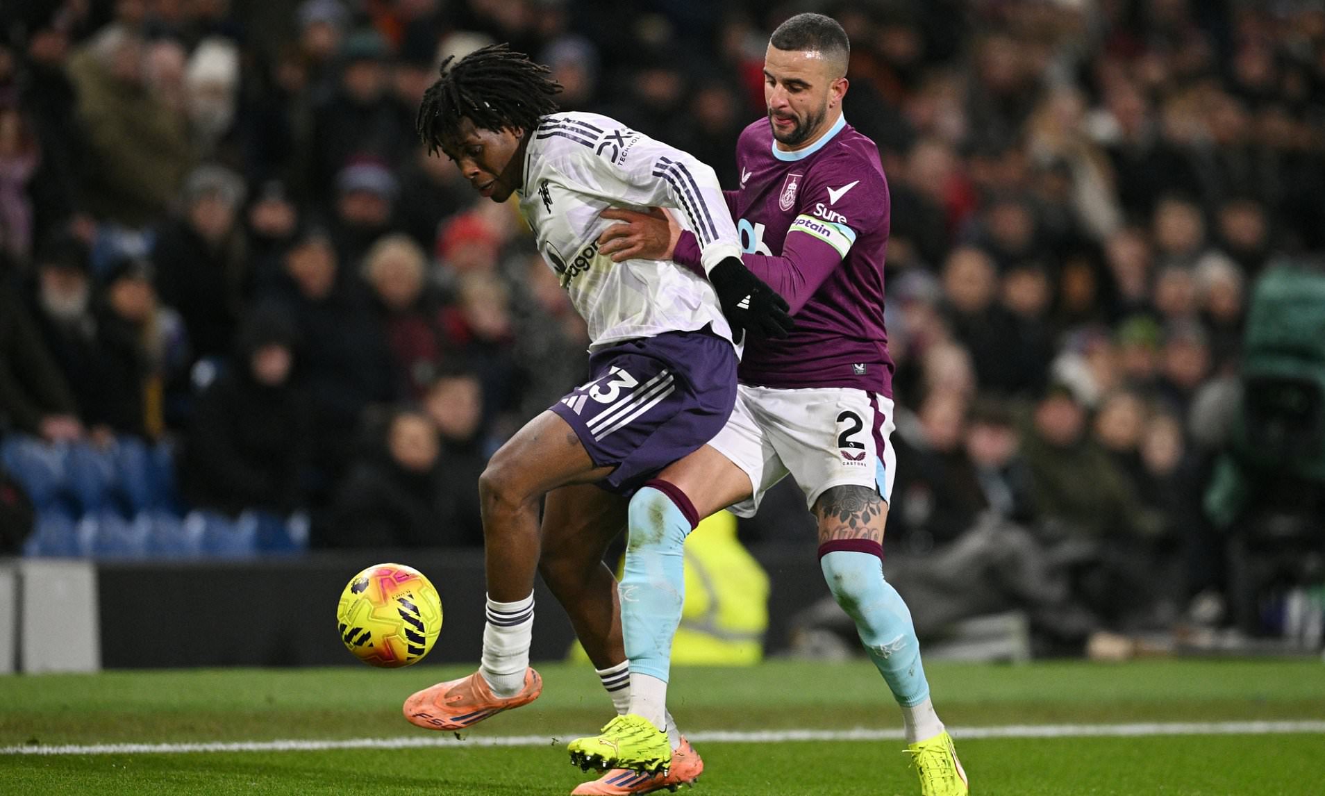 Man United caretaker Darren Fletcher hits out at VAR after Kyle Walker ...