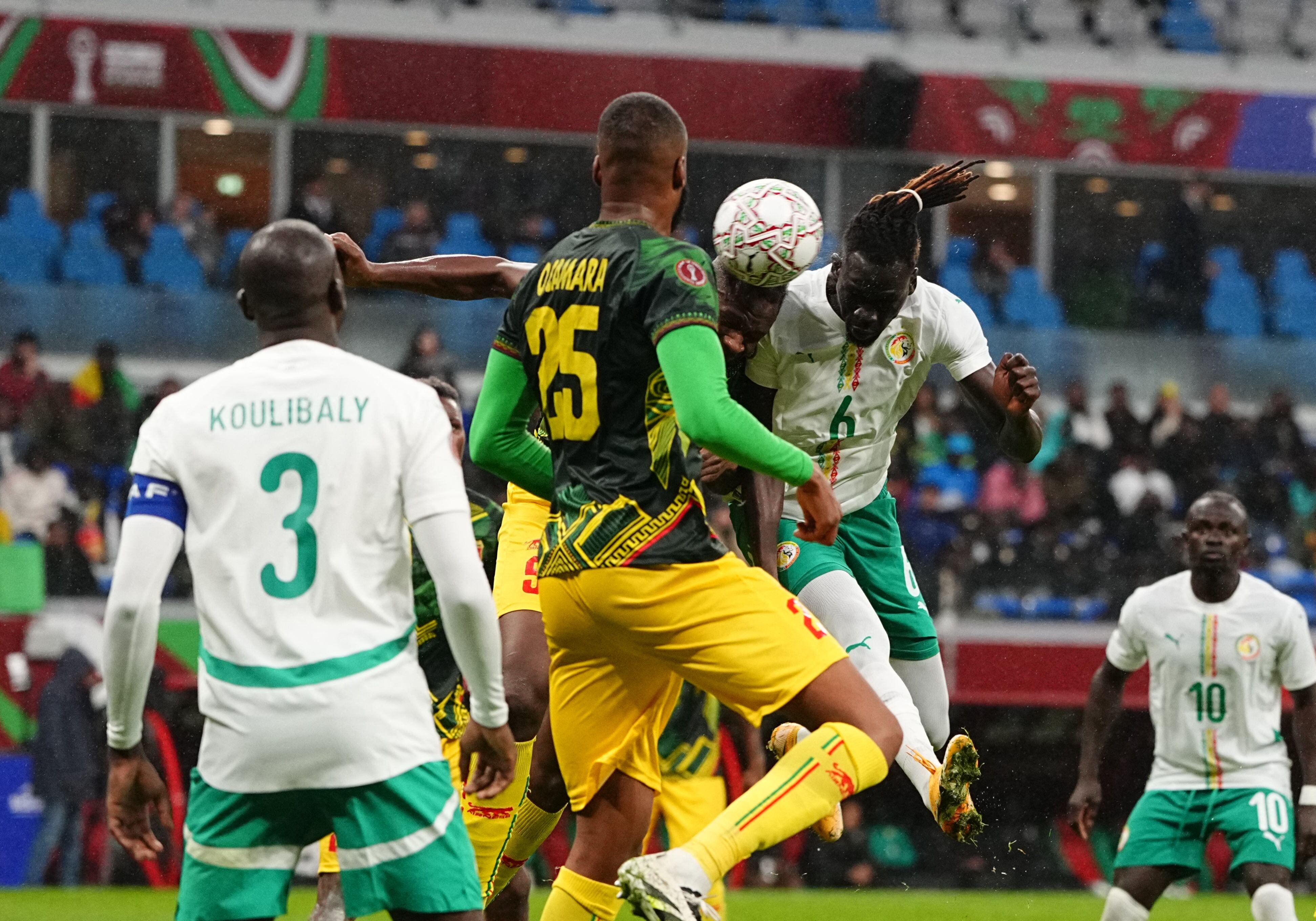 Zarpazo de Senegal en Copa de África: pasó a 'semis' y se mide con ...