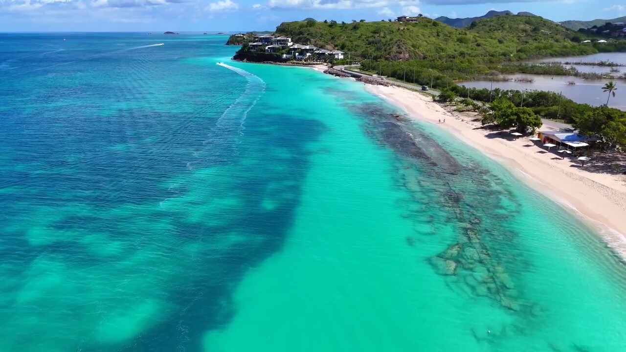 US bars travel from two Caribbean nations amid 'golden' visa concerns