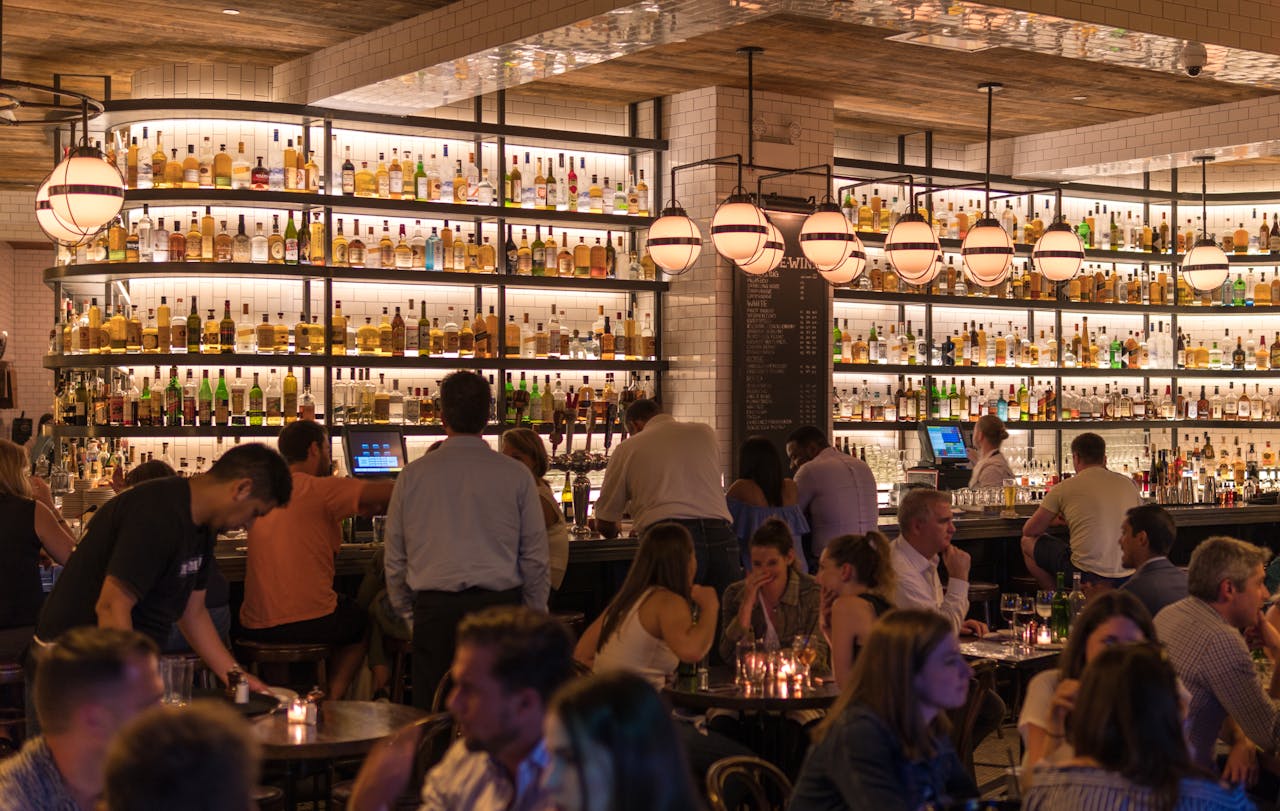 15 things to plan before going out to bars