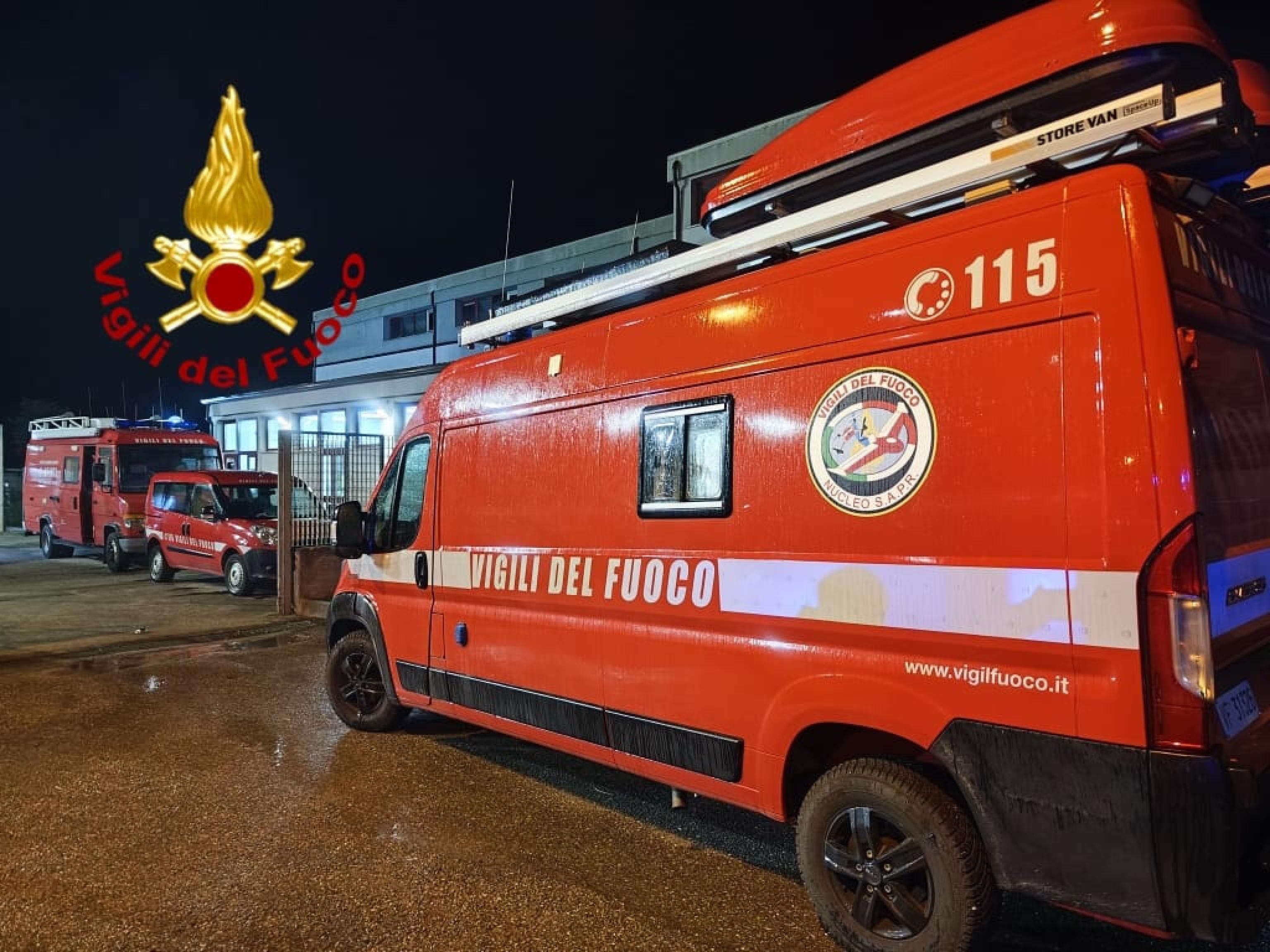 Cede il tetto di una palazzina, evacuate sei famiglie a Sassari