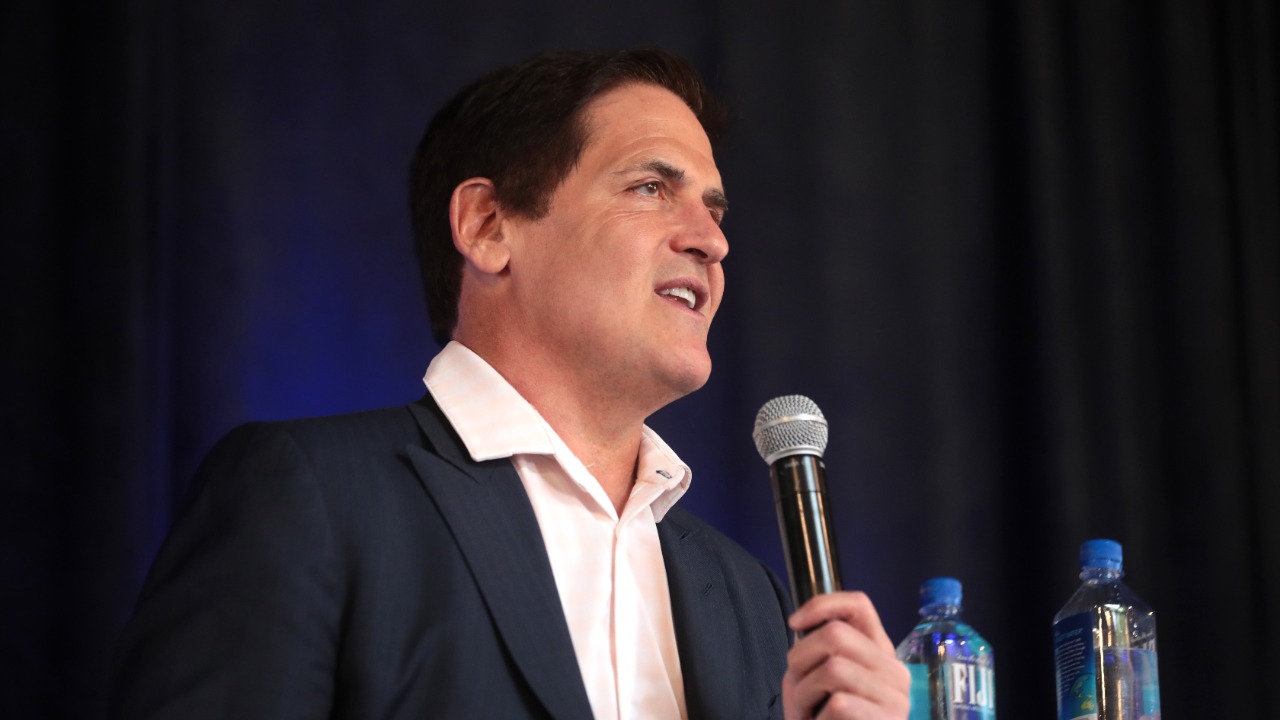 Mark Cuban's $38T debt fix: Fine health insurers that fall short