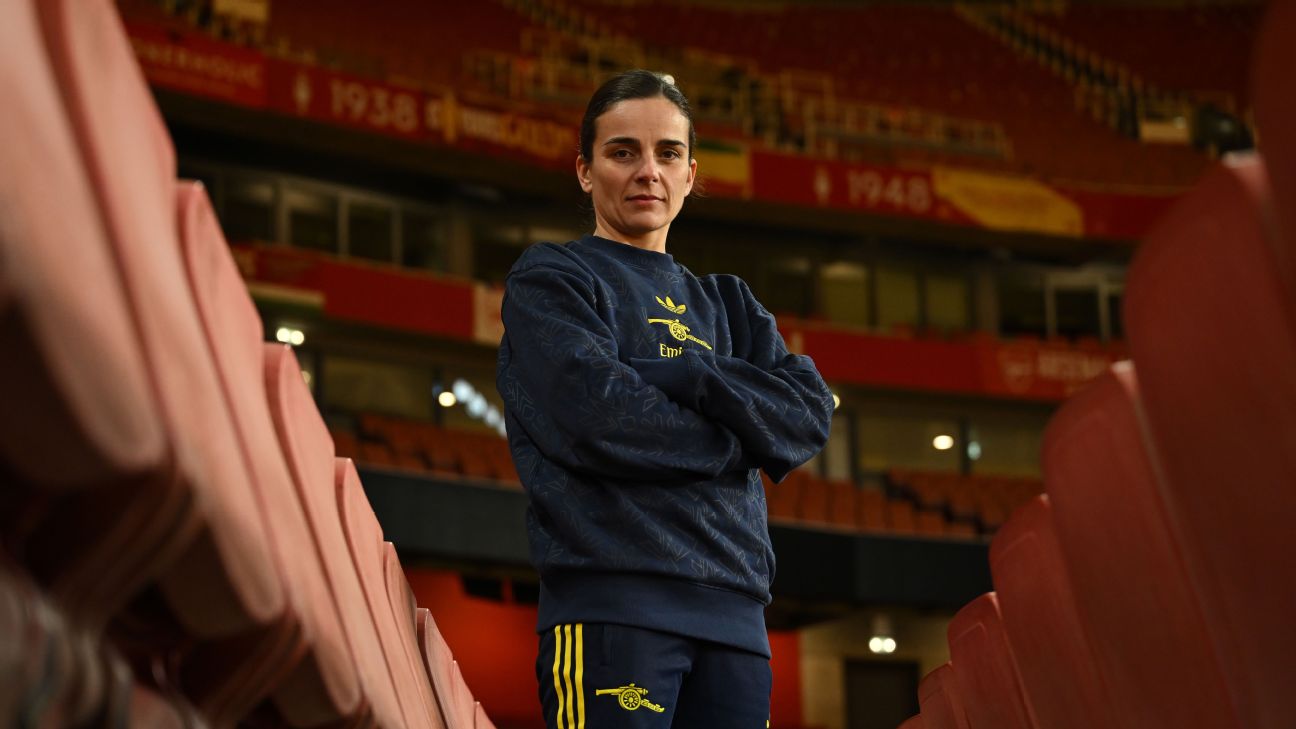 Renee Slegers eager to keep building at Arsenal after new deal