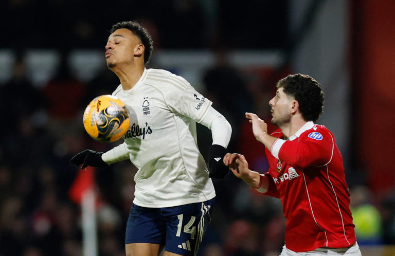 Okonkwo saves two in shootout to send Wrexham into FA Cup fourth round