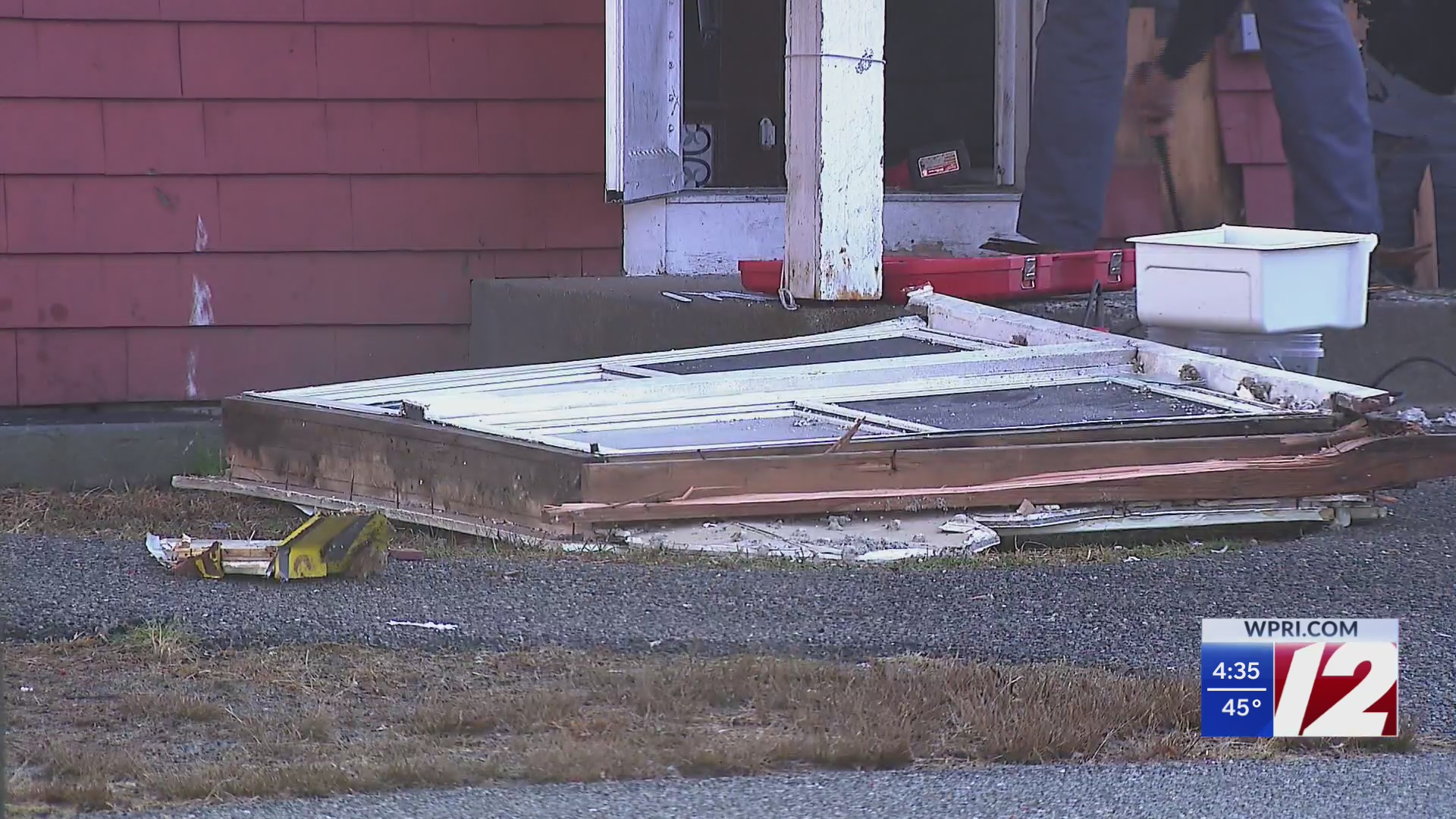 Car hits building in New Bedford