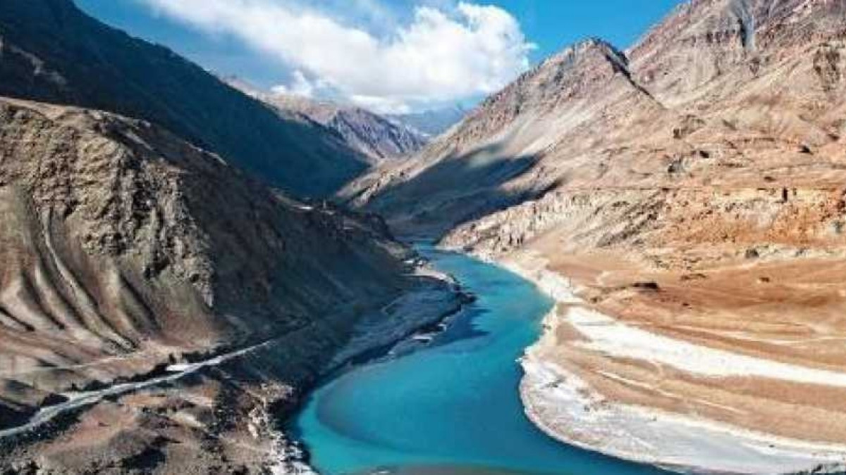 10 fascinating facts about Brahmaputra River: Check its map, origin ...