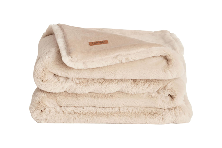 Joanna Gaines 'can't get enough' of this cozy blanket that 'makes you ...