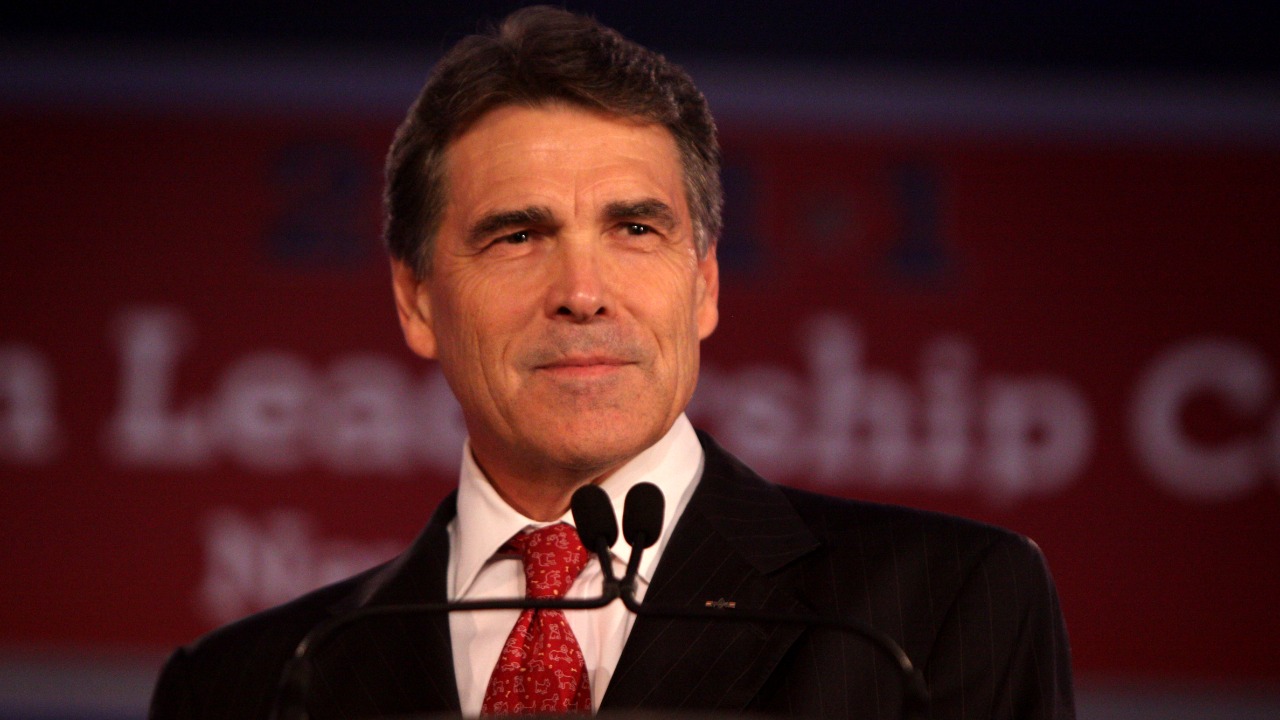 Rick Perry applauds Trump's energy plan as Venezuelan oil hits US