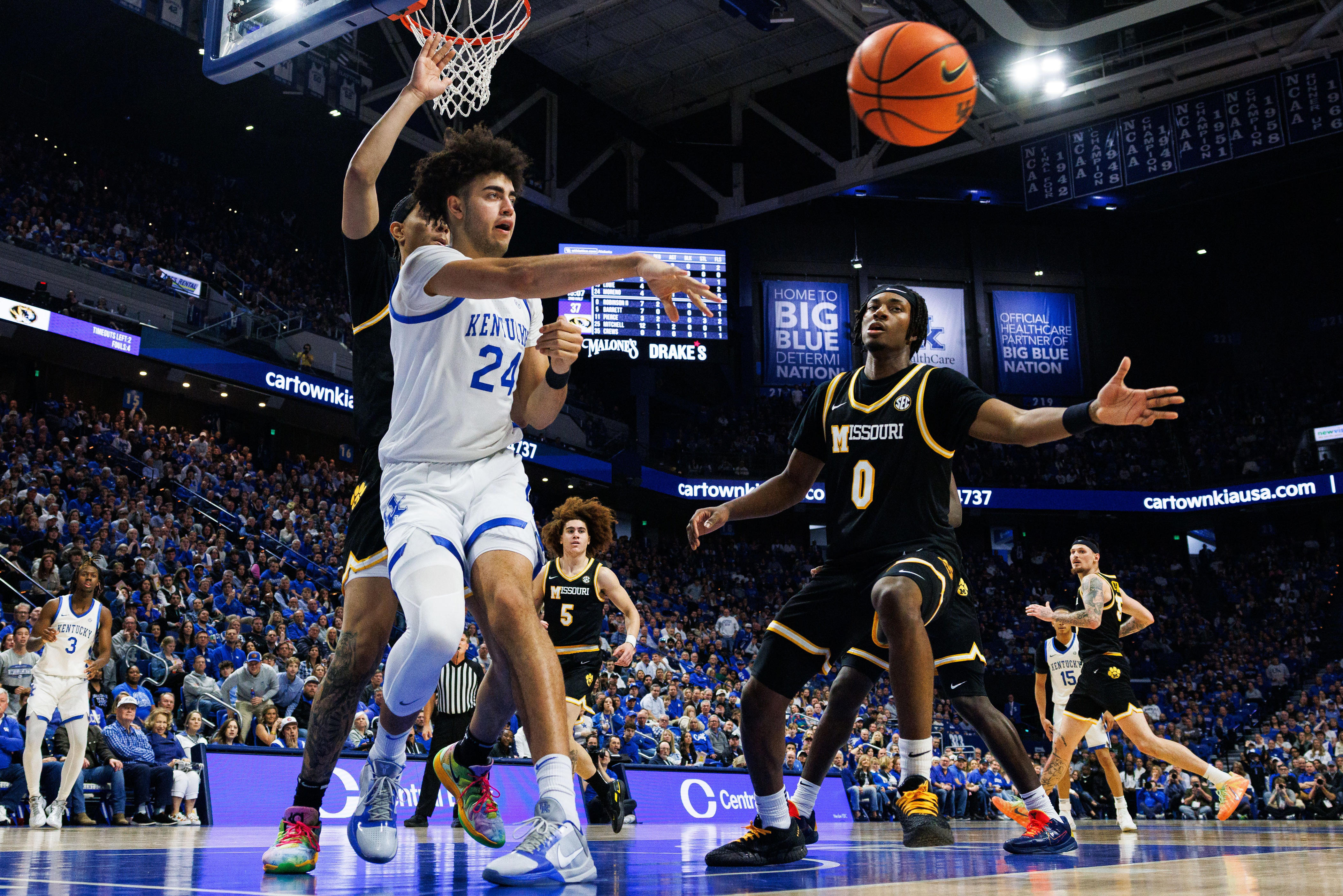 Behind enemy lines: Kentucky basketball vs Mississippi State