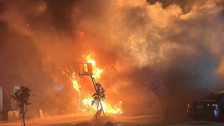 Dade City garage fire erupts from malfunctioning lithium‑ion batteries ...