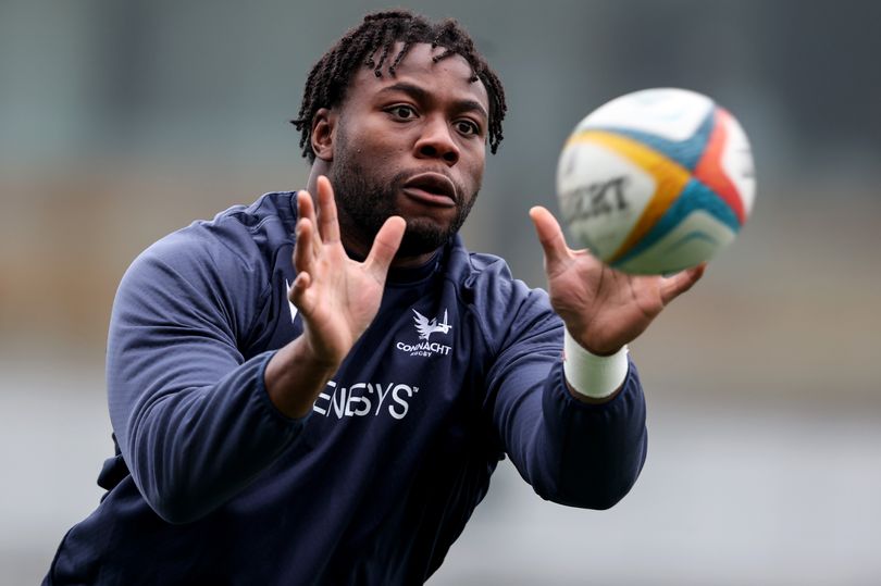 Connacht's front-row down to the bare bones in Montpellier