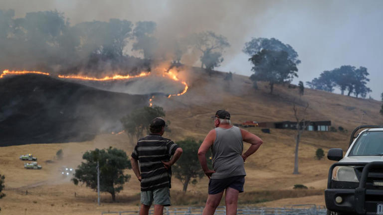 Far from over: PM’s warning as apocalyptic bushfire crisis rages