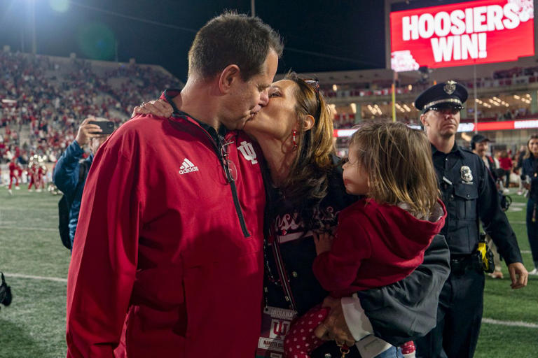 Who is Indiana coach Curt Cignetti’s wife? All about Manette Cignetti