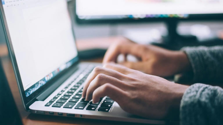 Experts say a major internet outage could be looming