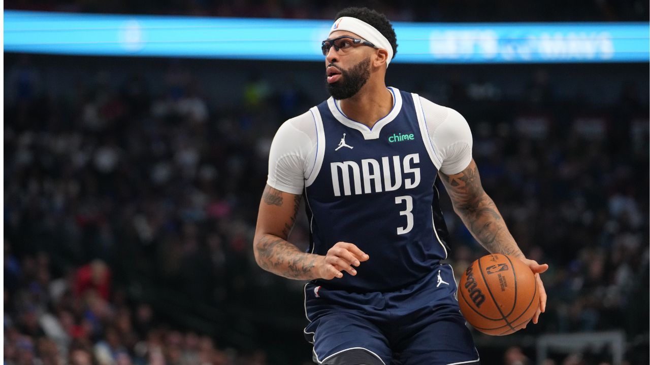 Report: Mavericks’ Anthony Davis sustains ligament damage in hand