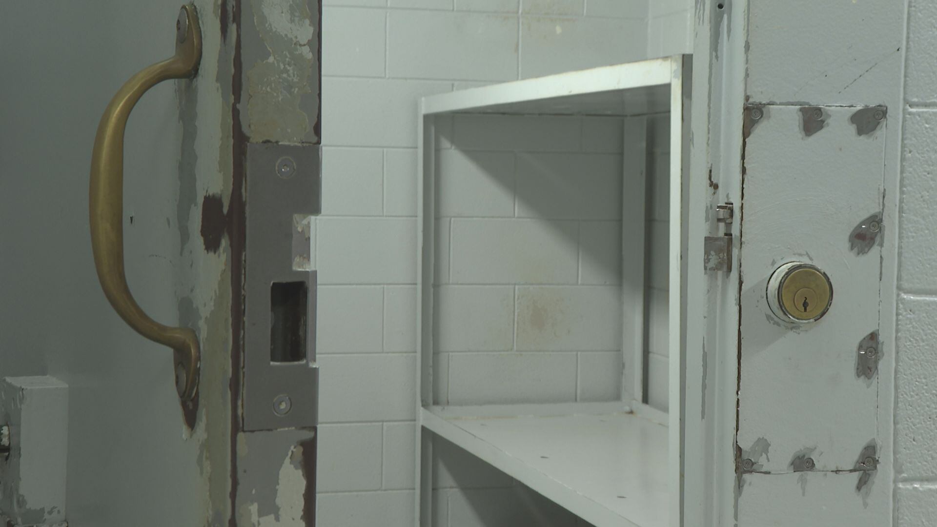 Scott County removes inmate mugshots from website citing post ...