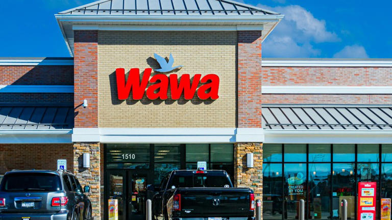 Philadelphia's first ever Sheetz set to open right across from its rival