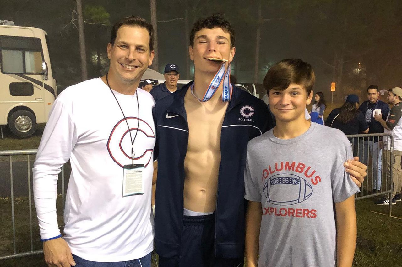 Fernando Mendoza's 2 brothers: All about the Indiana University QB's ...