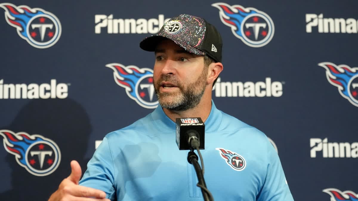 Ex-Titans coach Brian Callahan interviews for Bucs OC job