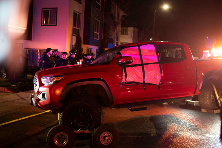 Live updates: Details emerge on people shot by Border Patrol in Portland