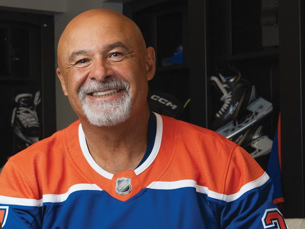 Oilers notebook: Grant Fuhr marvelled at Glenn Hall's iron man streak
