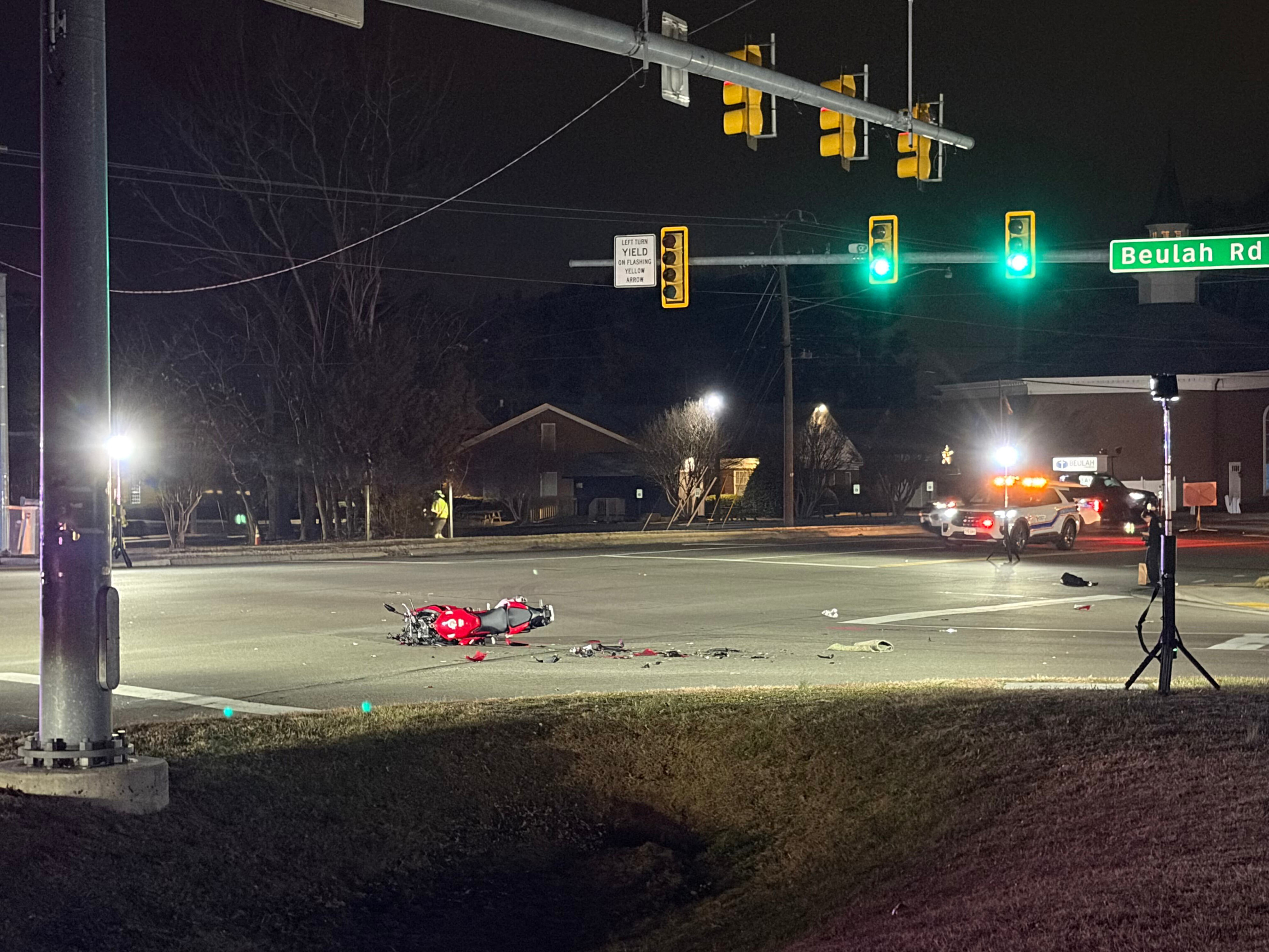 Motorcyclist dies in Chesterfield crash