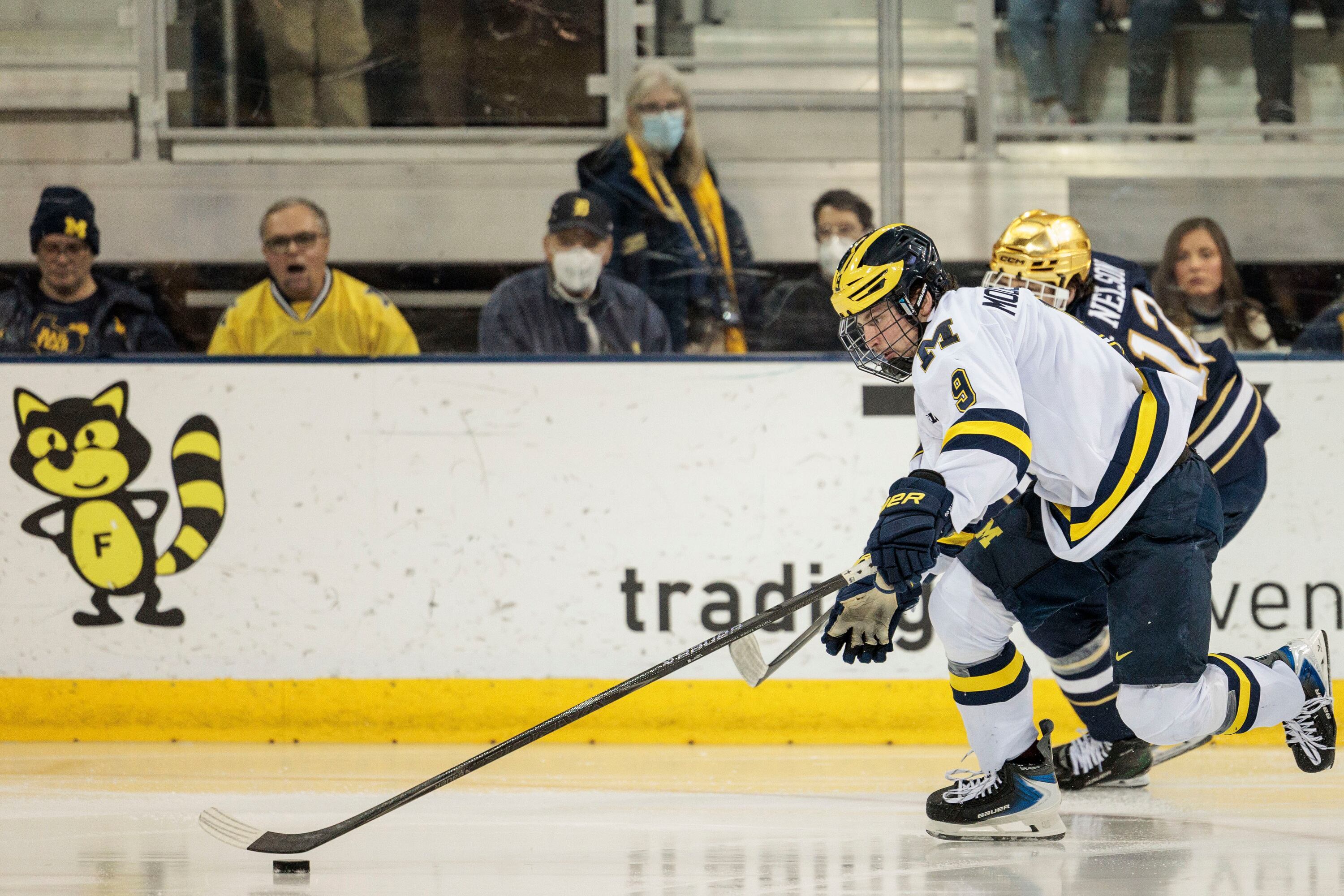 Our favorite photos as No. 1 Michigan hockey defeats Notre Dame