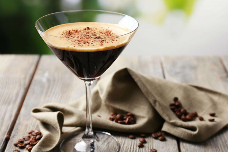 An NA espresso martini fit for a Dry January king