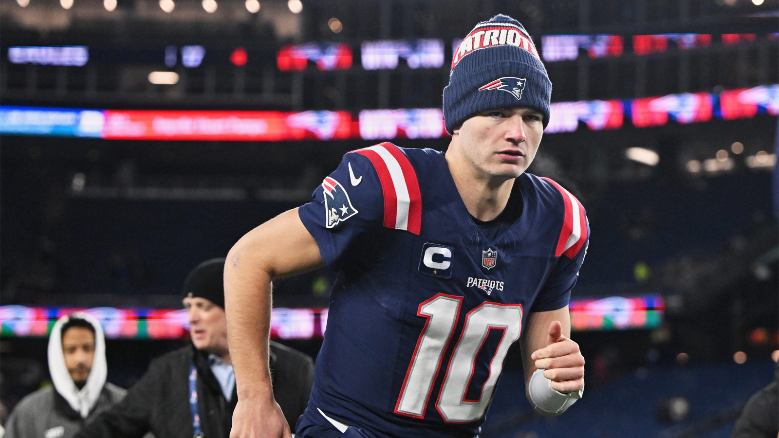Drake Maye thanks Patriots teammates for picking him up, 'wasn't my best'