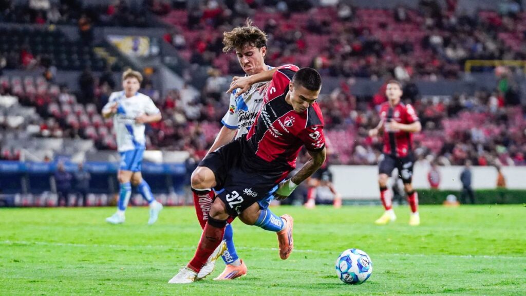 Diego Cocca y el Atlas se imponen al Puebla y mantienen hegemonía